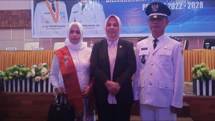 Tapri Bangol Resmi Dilantik Menjadi Sangadi Poyowa Besar I Periode 2022 ...